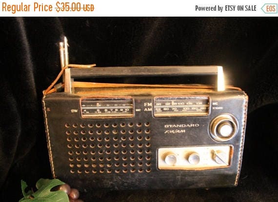 Christmas in July Standard Short Wave Transistor Radio