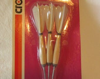 Turkey feather darts | Etsy