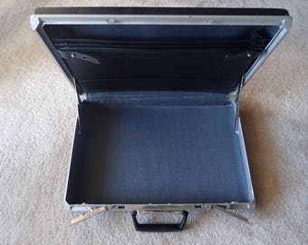 Vintage briefcase | Etsy