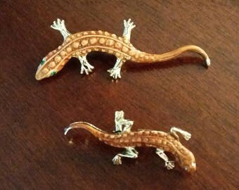 Line Dancing Lizard Pin