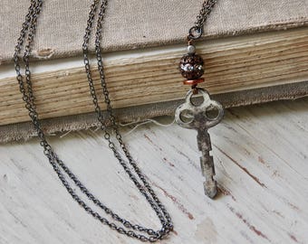 Old key necklace | Etsy