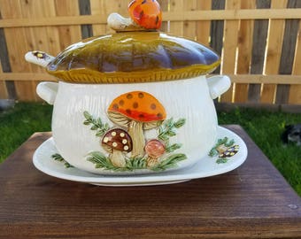 Merry mushroom | Etsy