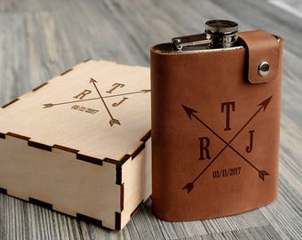Engraved flasks | Etsy