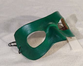 Green arrow | Etsy