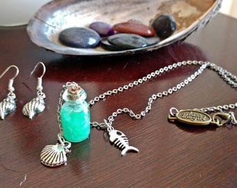 Ursula necklace | Etsy