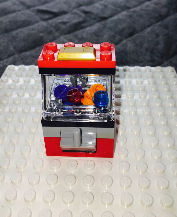 LEGO Claw Machine Crain Game for Mini Figure Play Mini Arcade