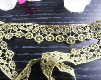 PDF Crochet Pattern Ribbon & Lace Thread Baby Booties 3