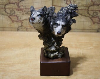 Wolf figurine | Etsy