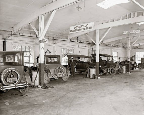Auto Dealer Repair Shop 1926. Vintage Photo Reproduction