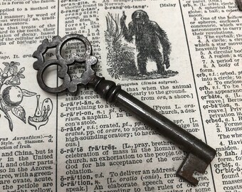 Vintage skeleton key | Etsy
