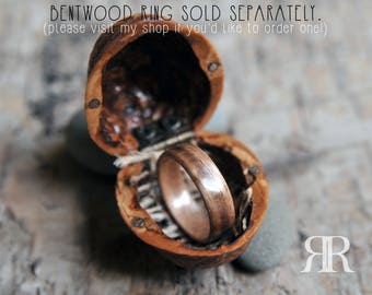 Shell ring box | Etsy