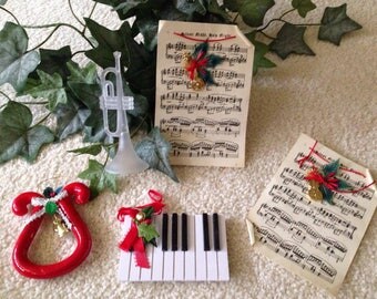 Sheet music ornament | Etsy