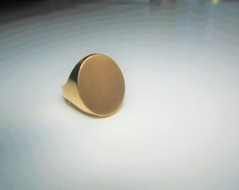 14k solid gold signet ring. engravable ring pinkie ring