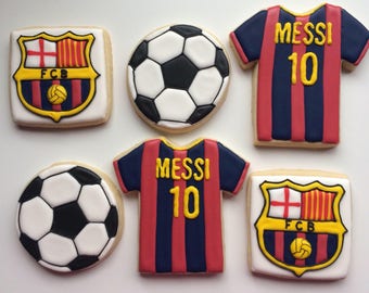 Dimensional soccer cookies Stand-up soccer cookies