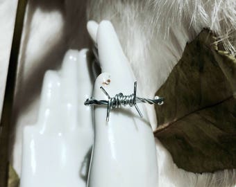 Barbed wire ring | Etsy