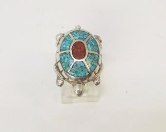 Beautifully Detailed Sterling Silver Turtle ring with diamond