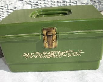 Vintage sewing box | Etsy