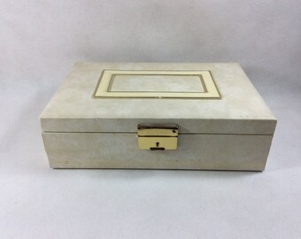 Lady trinket box | Etsy