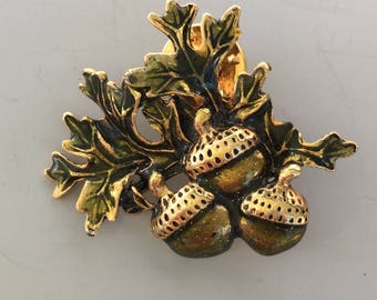 Acorn brooch | Etsy