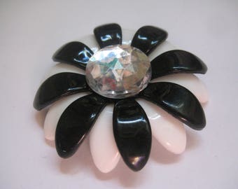 Plastic flowers | Etsy