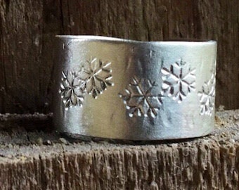 Snowflake ring | Etsy