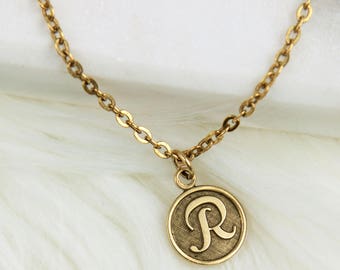 Letter r necklace | Etsy