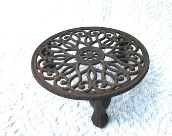 Cast iron trivet | Etsy