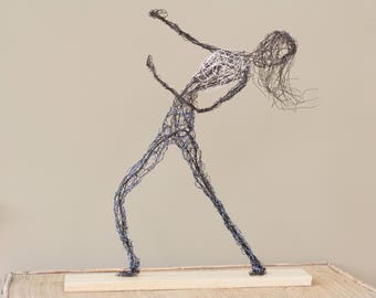 Ballerina wire sculpture