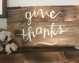 Give Thanks With A Grateful Heart PRINTABLE Chalkboard sign.