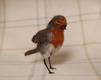Needle felted robin | Etsy
