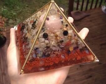 Healing pyramid | Etsy