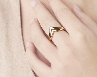 V shape ring | Etsy