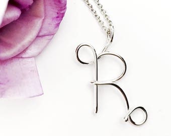 Letter r necklace | Etsy