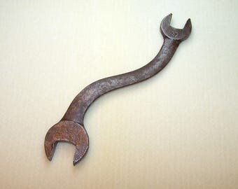 Curved wrench | Etsy