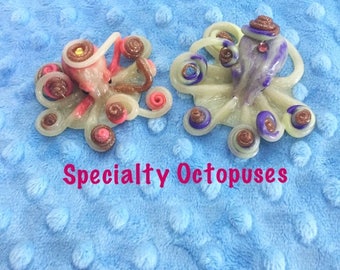 Octopuses give the best hugs wall art print