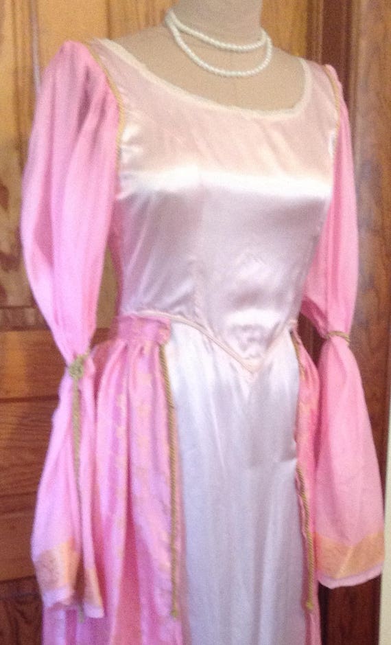 Medieval Style Pink Princess Costume