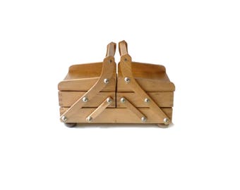 Vintage sewing box | Etsy