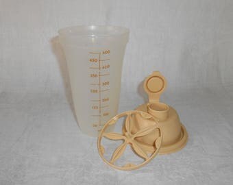 Tupperware shaker | Etsy