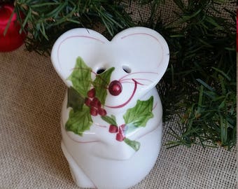 Mouse cheese shaker | Etsy