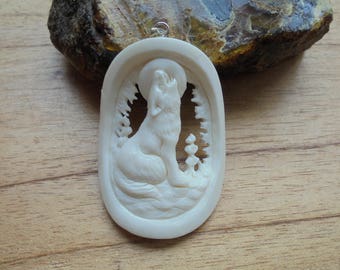 Wolf carving | Etsy