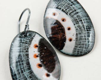 Tutorial: Sgraffito Enamel Technique for Beginners