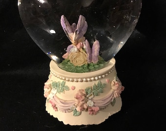 Vintage snow globe | Etsy