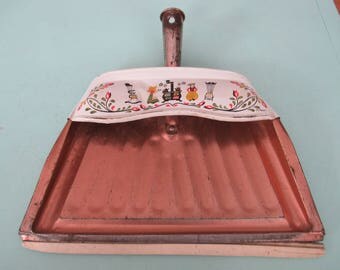 Vintage dust pan | Etsy