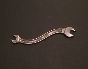 Curved wrench | Etsy
