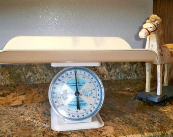 Baby SCALE Vintage Nursery Scale c. 1930's-1940's