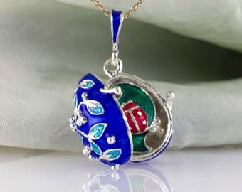 Ladybug locket | Etsy