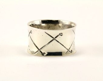 MINIATURE MIRROR Ring in Sterling Silver by Gemagenta Hand