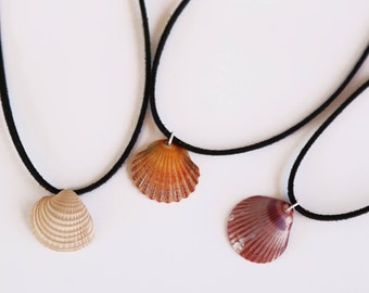 Sea shell necklace | Etsy