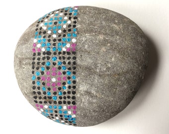 Hand painted stones | Etsy