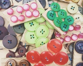 Retro buttons | Etsy